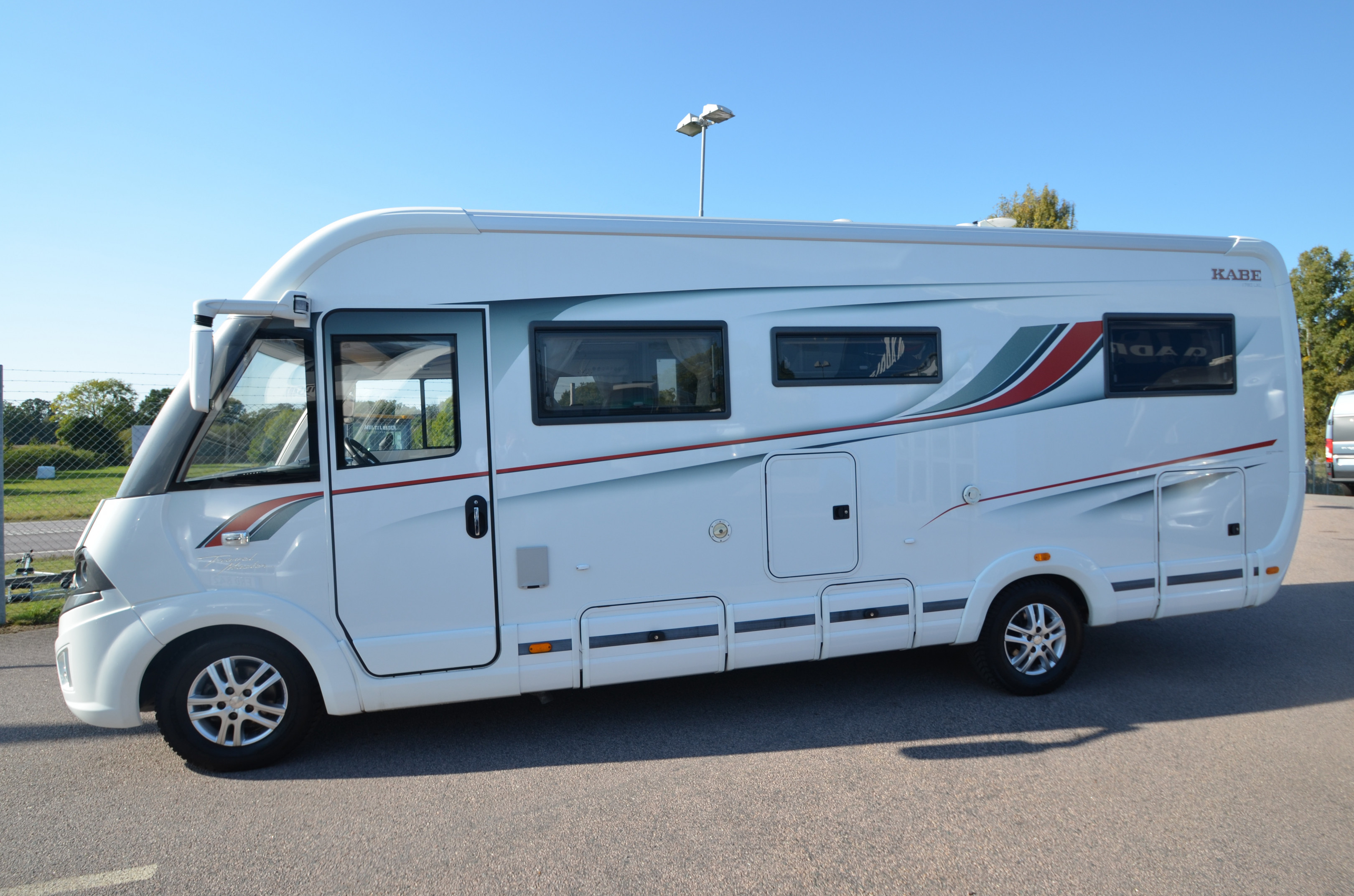 Husbilar från Kabe, Adria, Sun Living & Affinity i Kalmar | M Fritid
